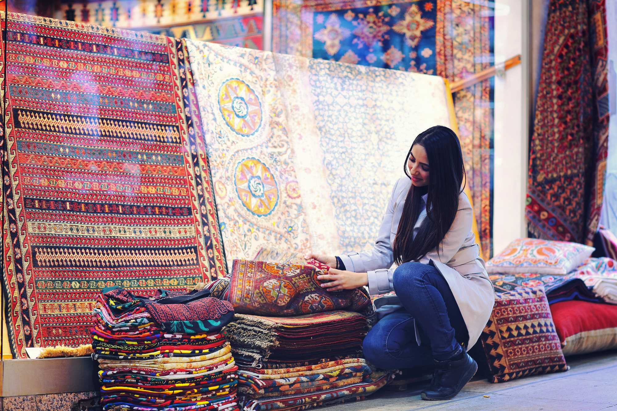 Ontdek het Verschil tussen Handgemaakte en Machinegemaakte Tapijten ...